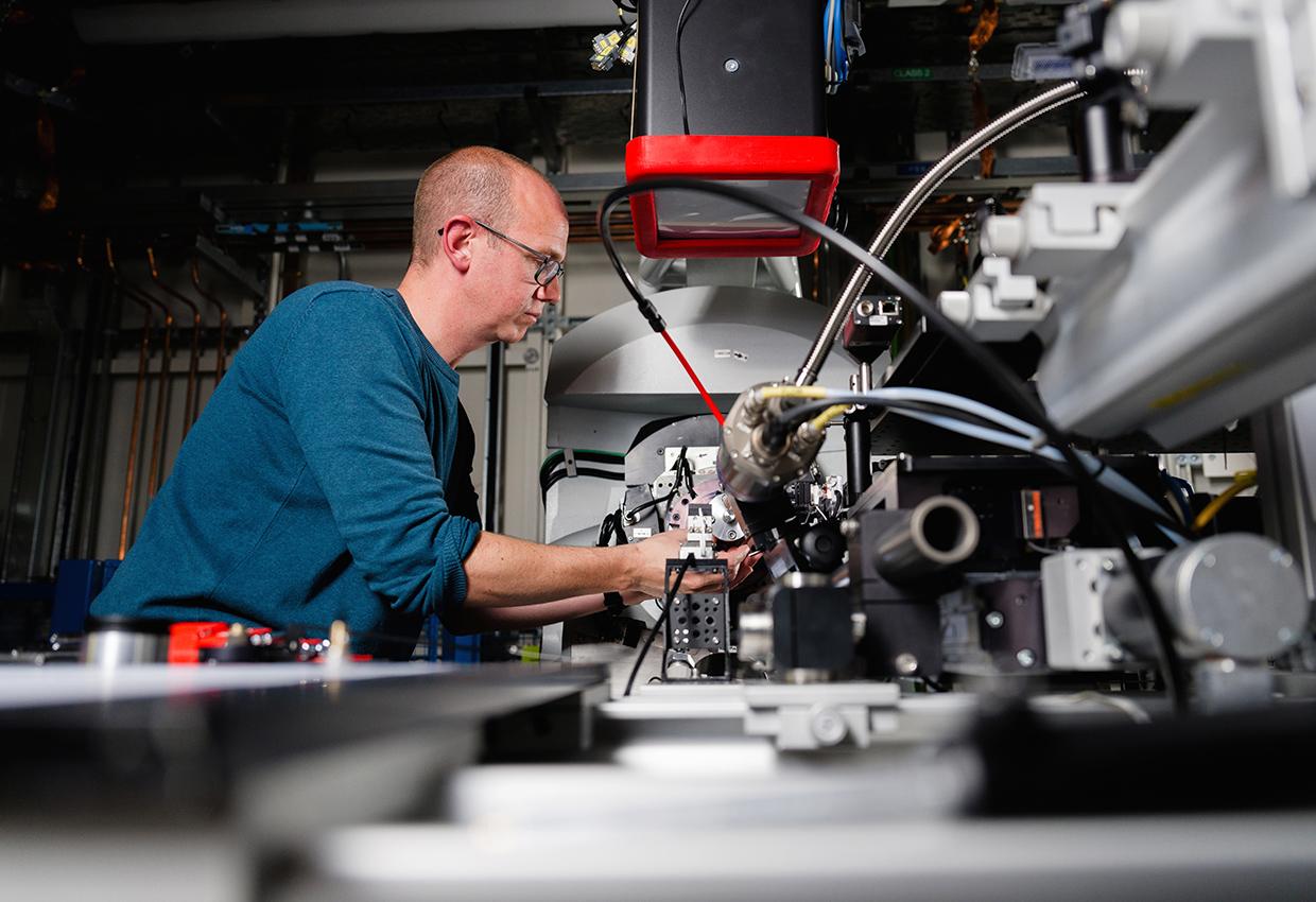 Small Molecule X-ray Crystallography | High-Resolution Structure ...