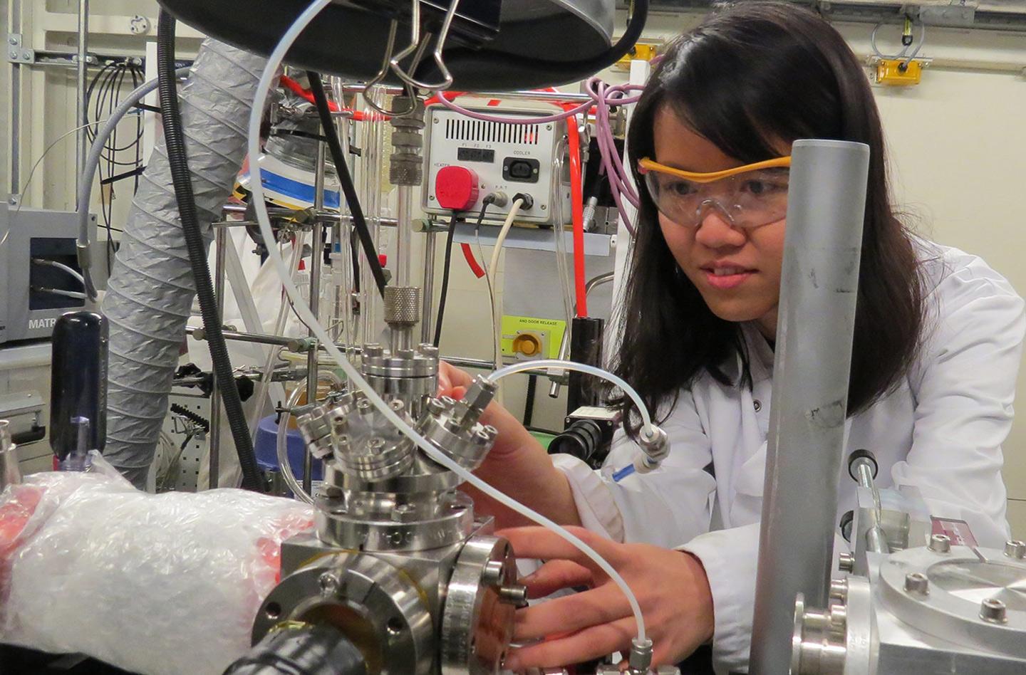 XAS Beamlines for Industry | Diamond Light Source