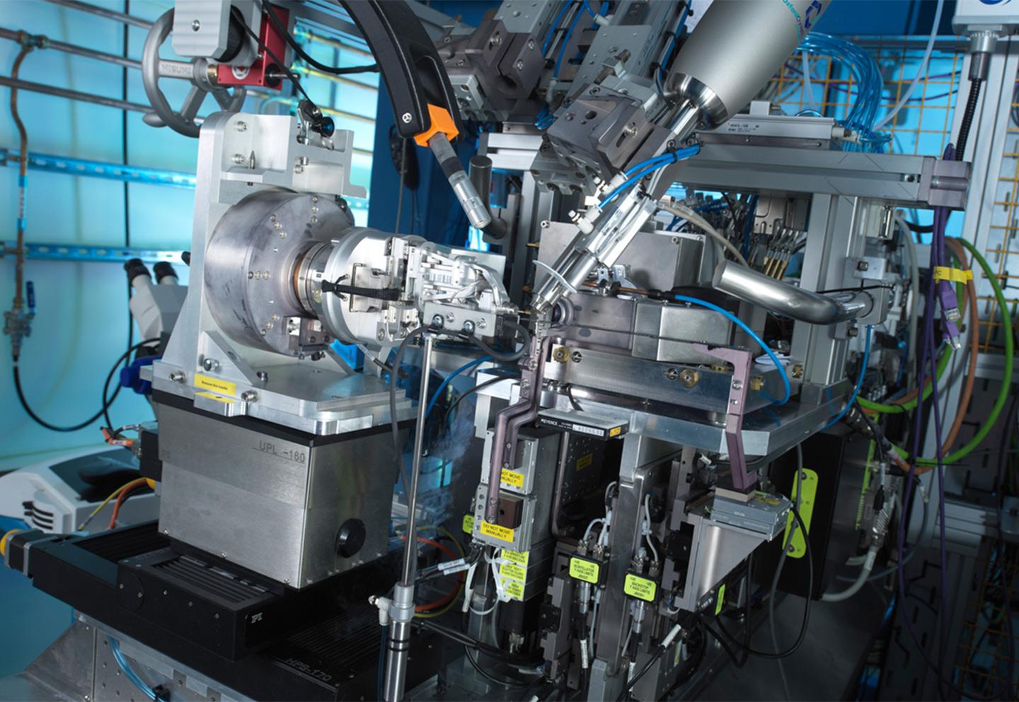 MX Beamlines for Industry at Diamond: World-Class Infrastructure for ...