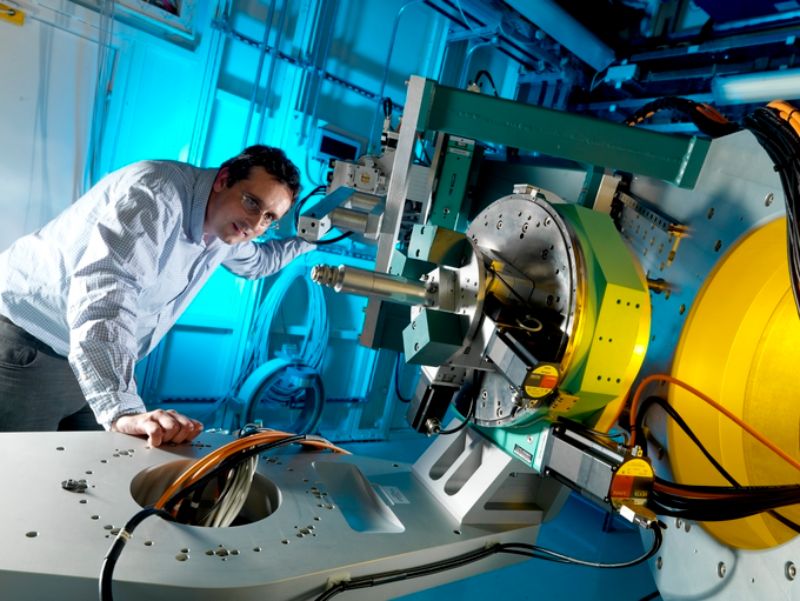 Image Gallery - - Diamond Light Source