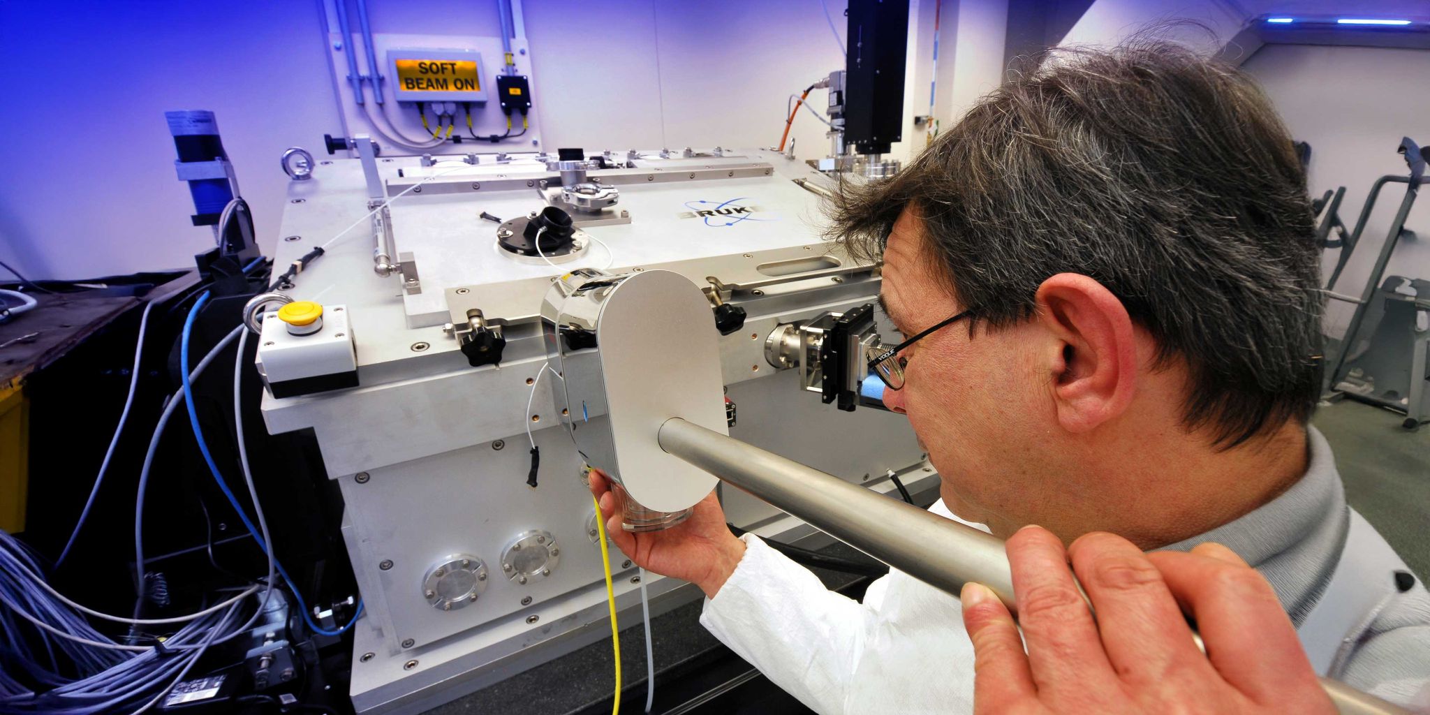 Scanning X-ray Microscopy (SXM) at Diamond | High-Resolution Elemental ...