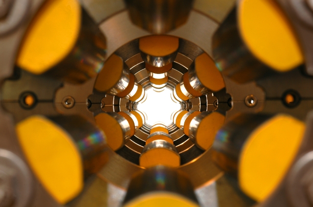 Diamond Dazzles for the Year of Light - - Diamond Light Source